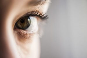 Exoftalmos y orbitopatía tiroidea - Clínica Rahhal
